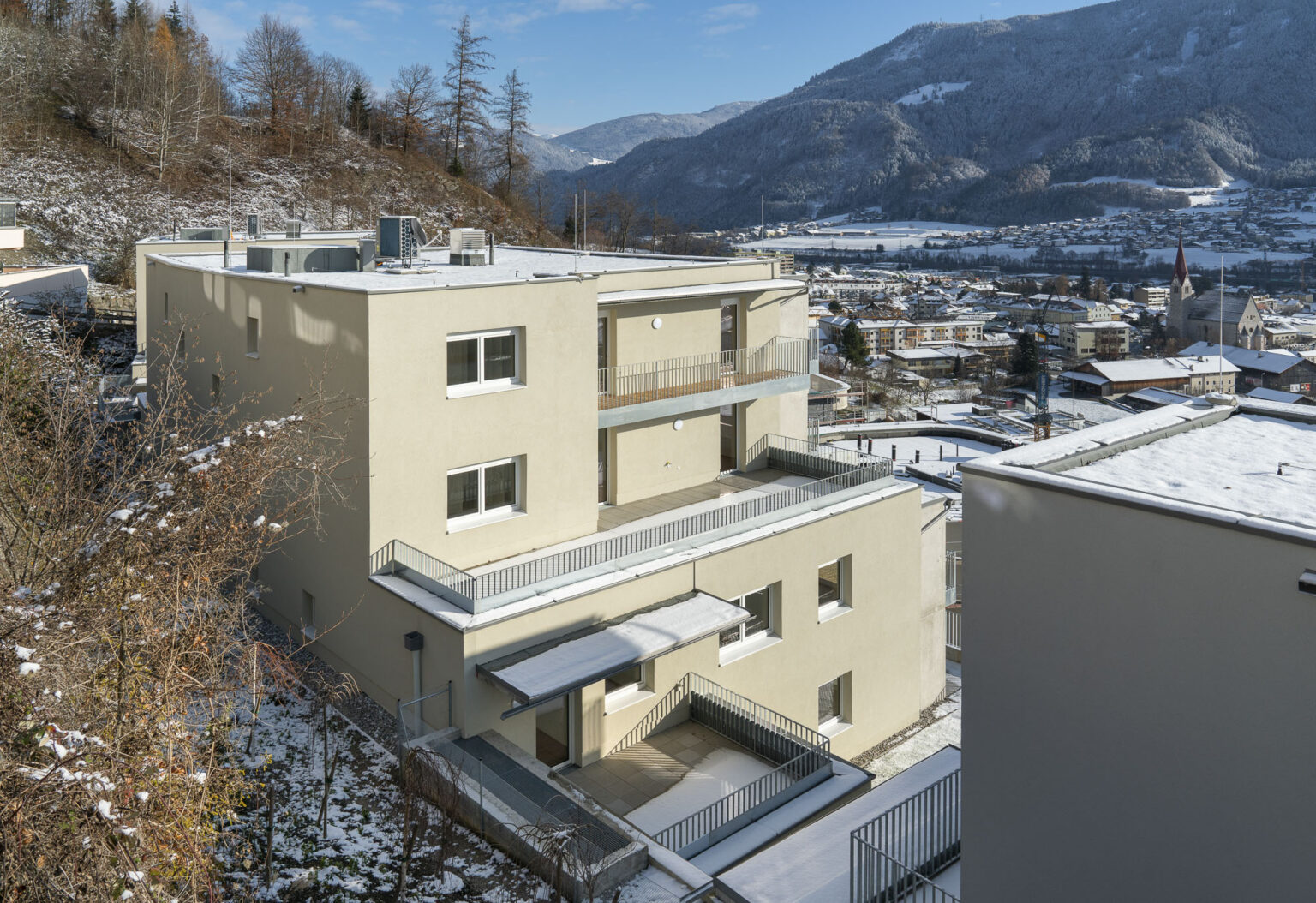 Jenbach, Kirchlergründe › Alpenländische Tirol